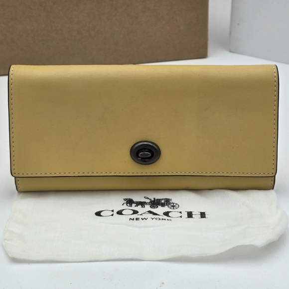 Coach | Bags | Coach 941 Glovetanned Leather Turnlock Envelope Wallet ...